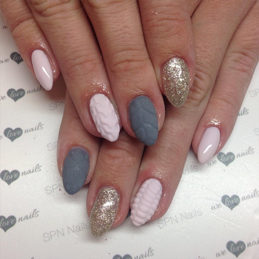Νεα ταση στα νύχια: Sweater Nails – Vraxioli moda